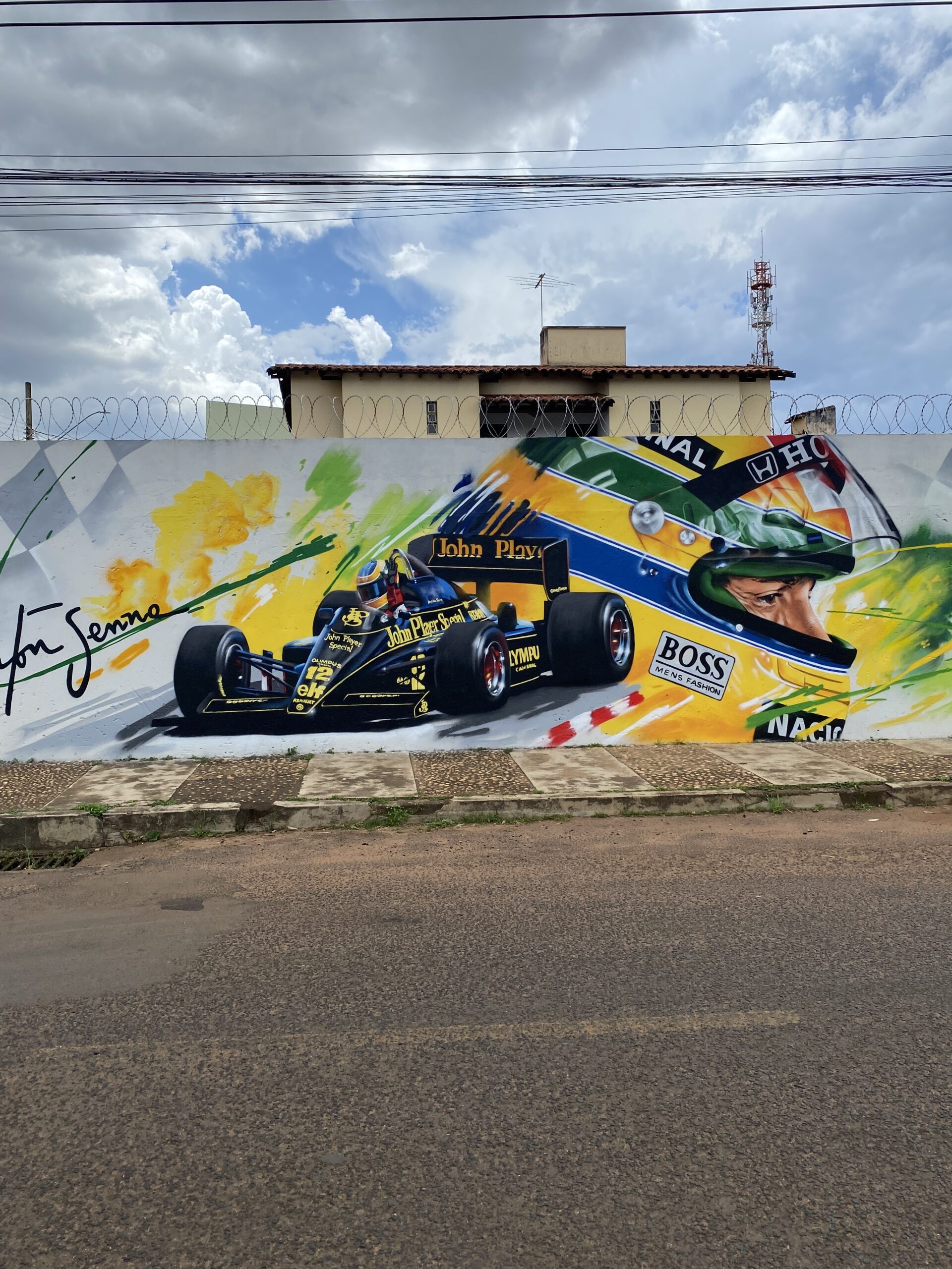 Mural em homenagem a Ayrton Senna - Kim